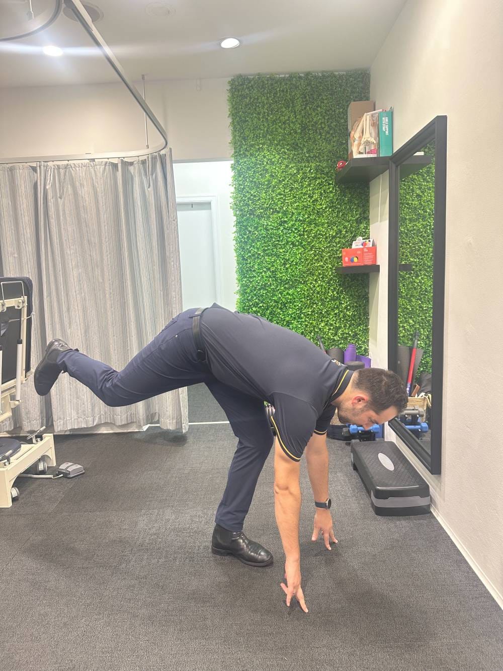 Understanding the difference between static and dynamic stretching ...